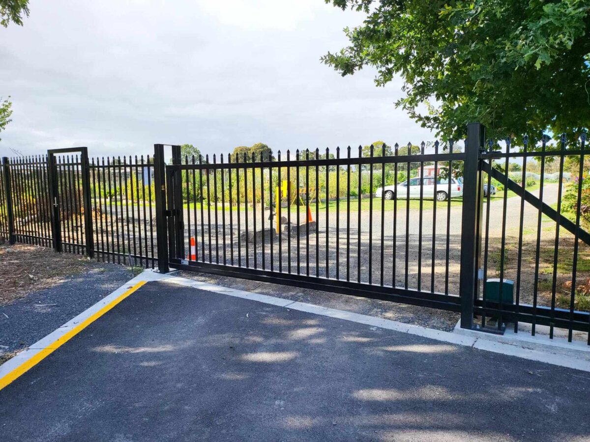 Steel Fencing vs. Other Materials: Why Strength Matters - Diamond Fence ...