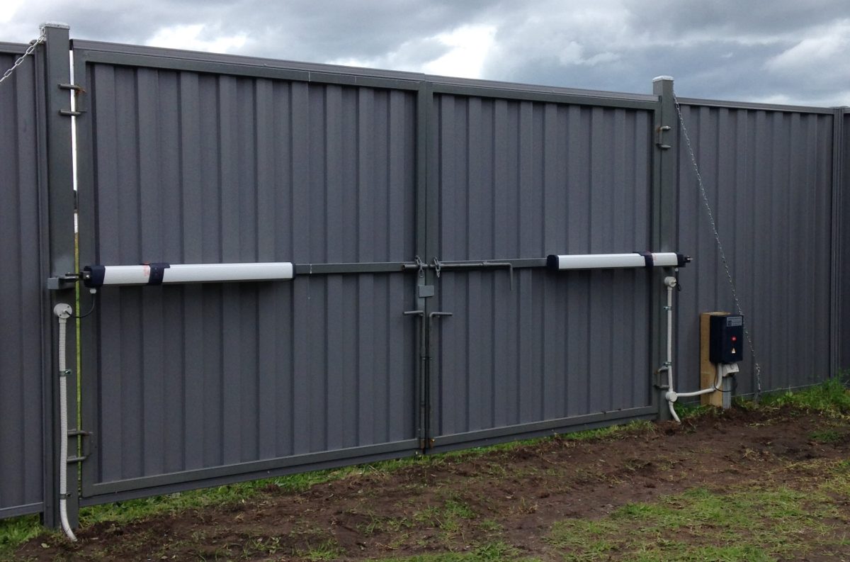 The Purpose of Industrial Indoor Gates - Diamond Fence (Aust) Pty Ltd